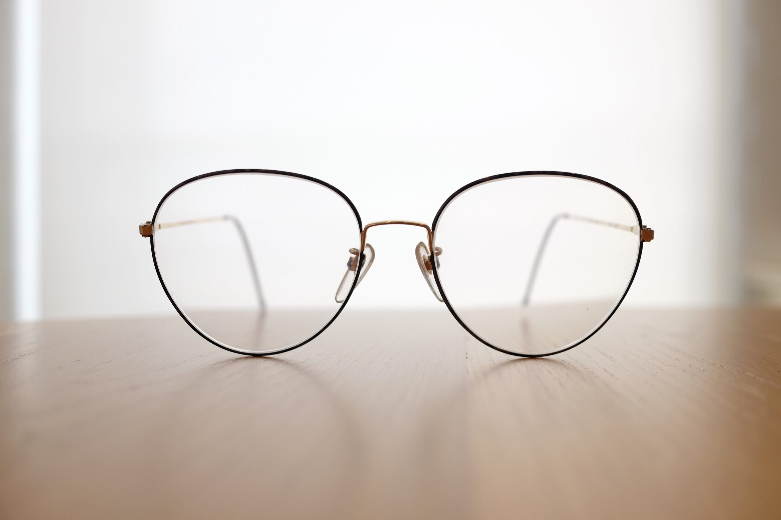 Implanted chip, natural eyesight coordinate vision in study of macular ...